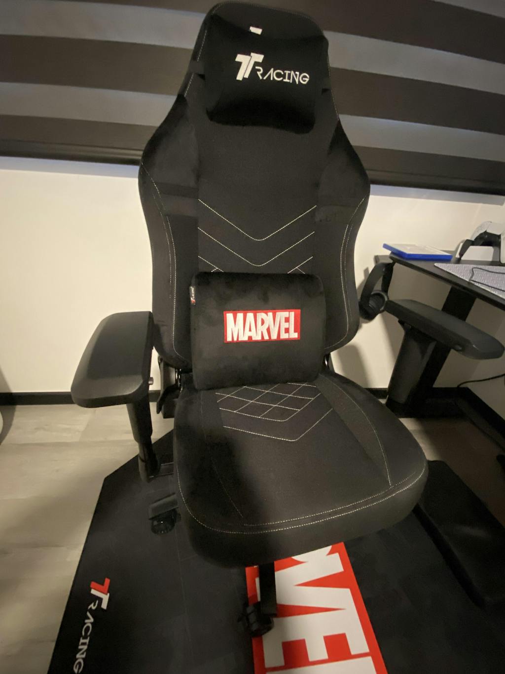 TTRacing Maxx Air Threads Fabric Gaming Chair - Built for Extravagance ...