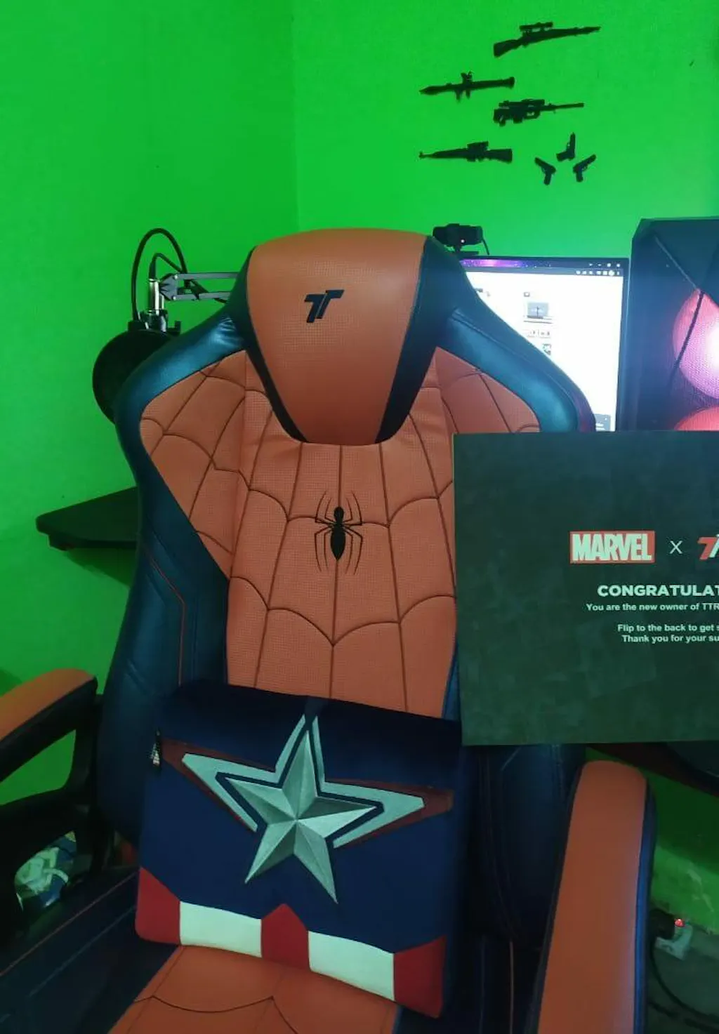 TTRacing Duo V4 Gaming Chair - Spider-Man Edition