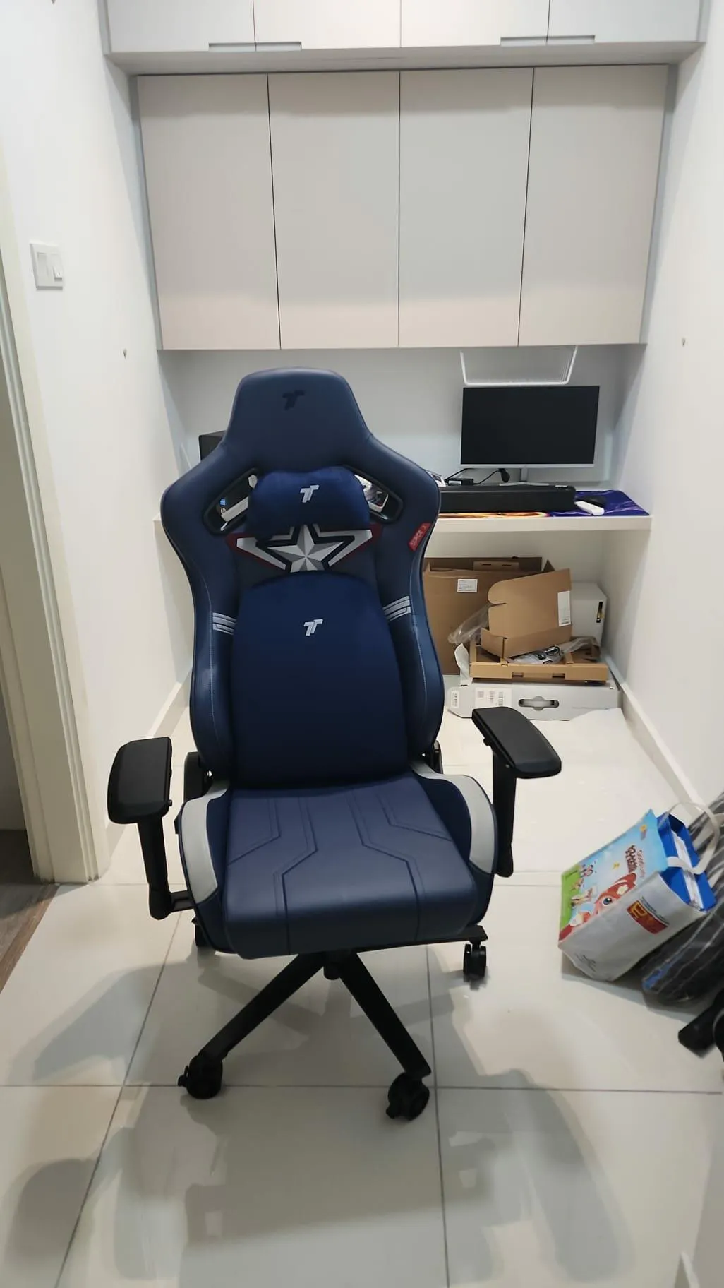 TTRacing Surge X Gaming Chair - Captain America Edition - Best of 2023