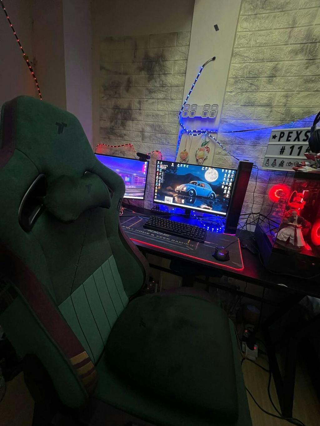 TTRacing Surge X Air Threads Fabric Gaming Chair - Zoro Edition