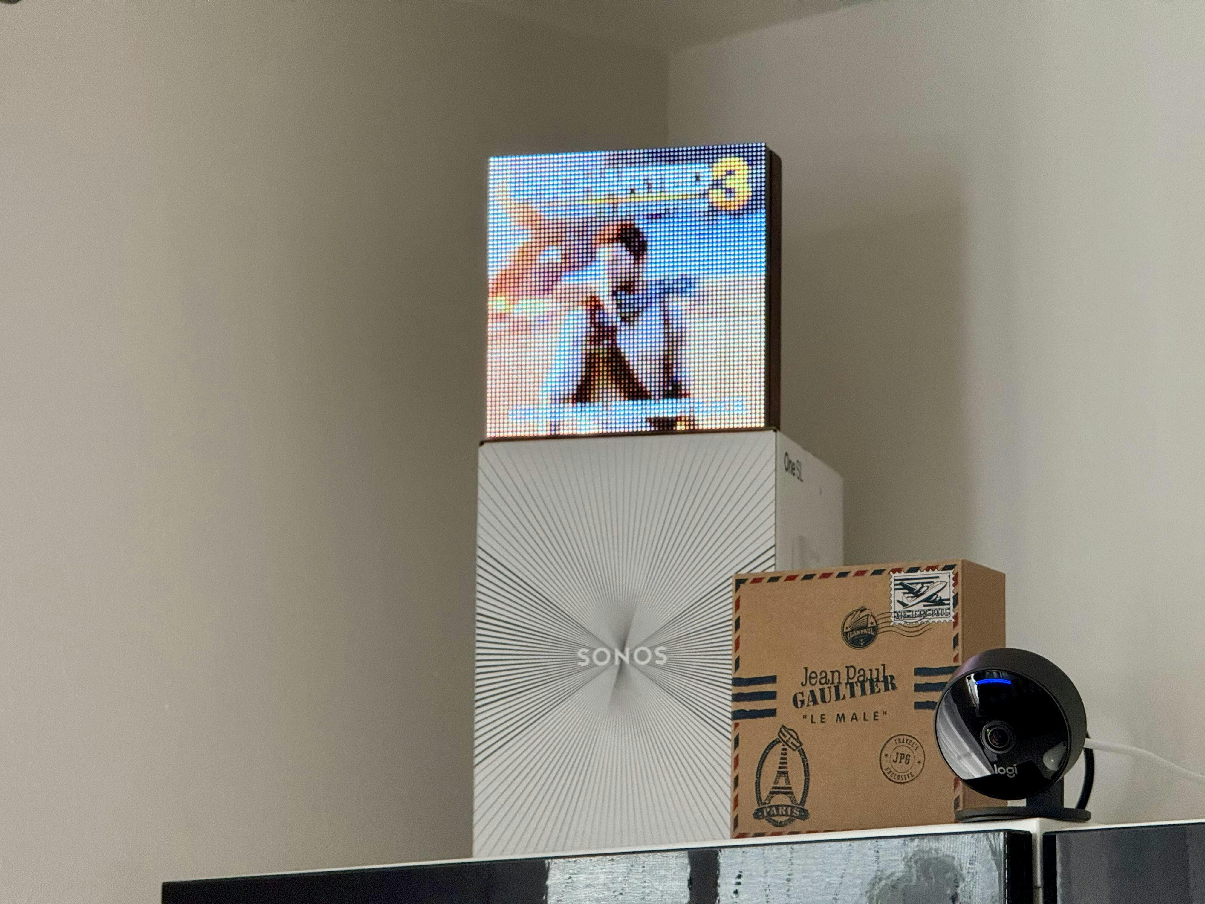 Tuneshine: Live album art display