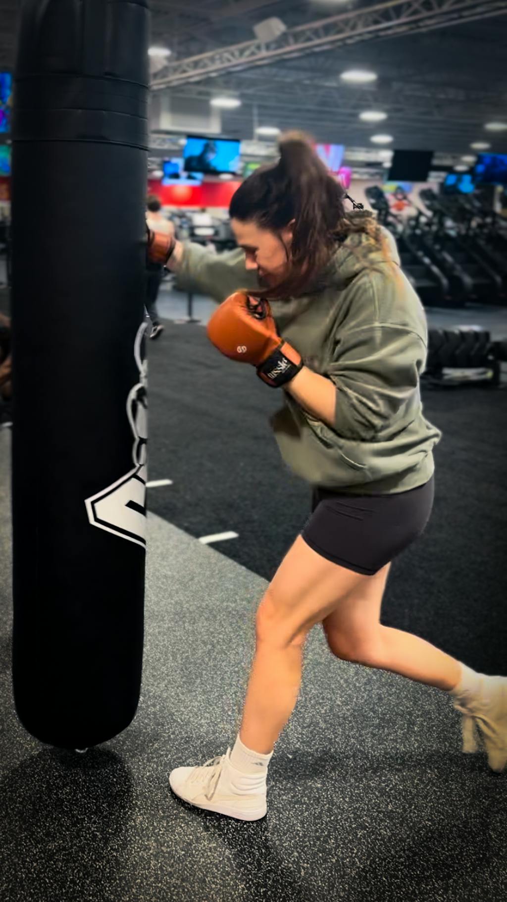 Hybrid Boxing Gloves For Female | Tussle Gear