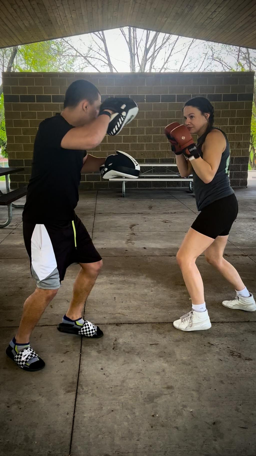 Hybrid Boxing Gloves For Female | Tussle Gear