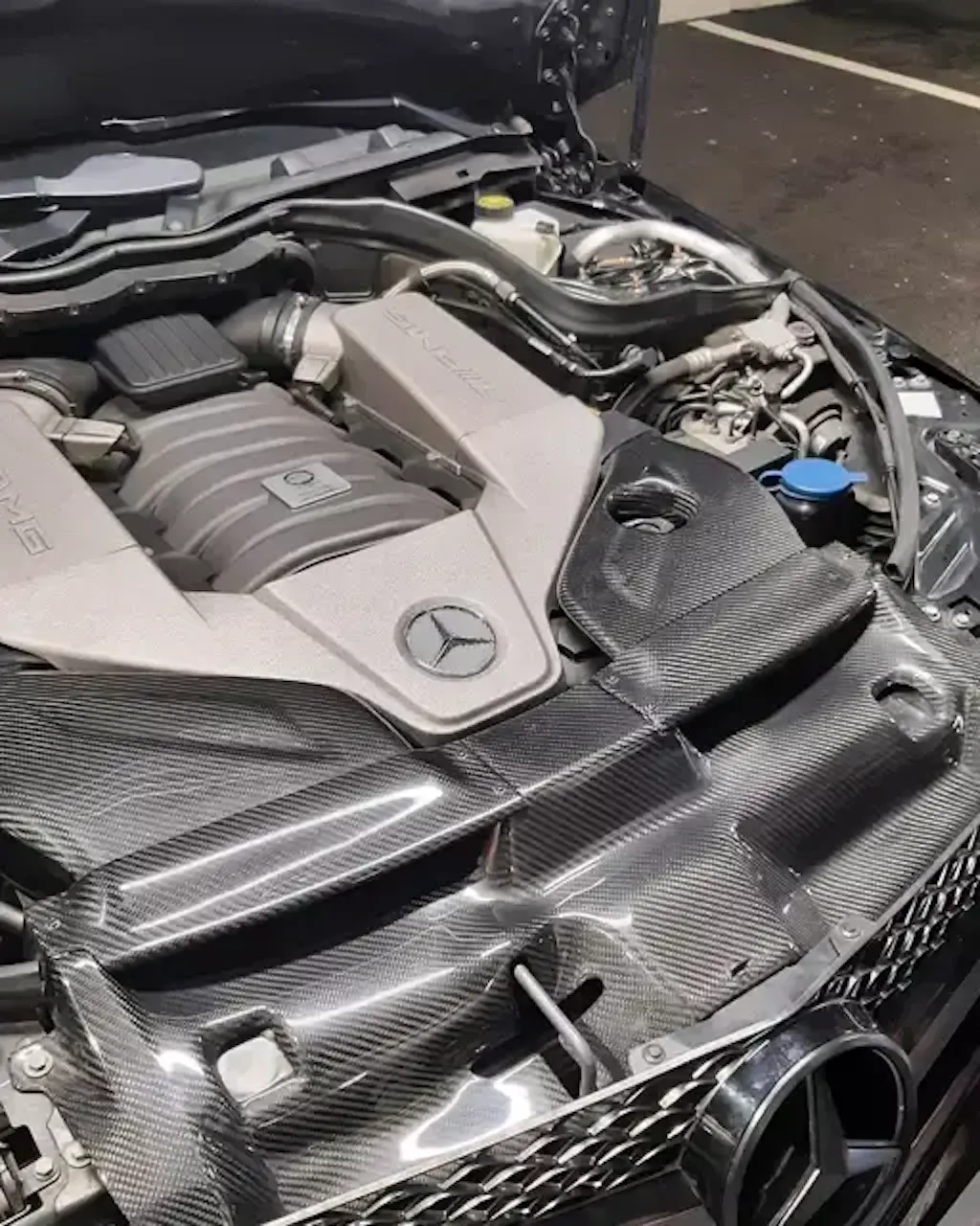 Mercedes Benz C63 (W204/C204) Carbon Fibre Intake System