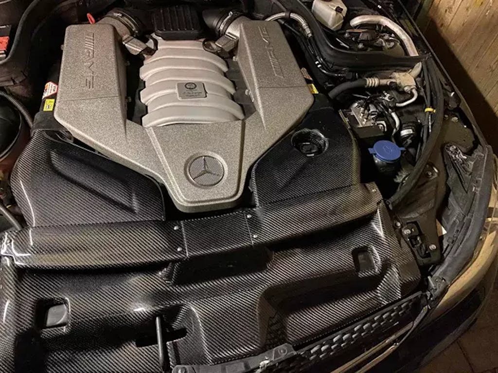 Mercedes Benz C63 (W204/C204) Carbon Fibre Intake System