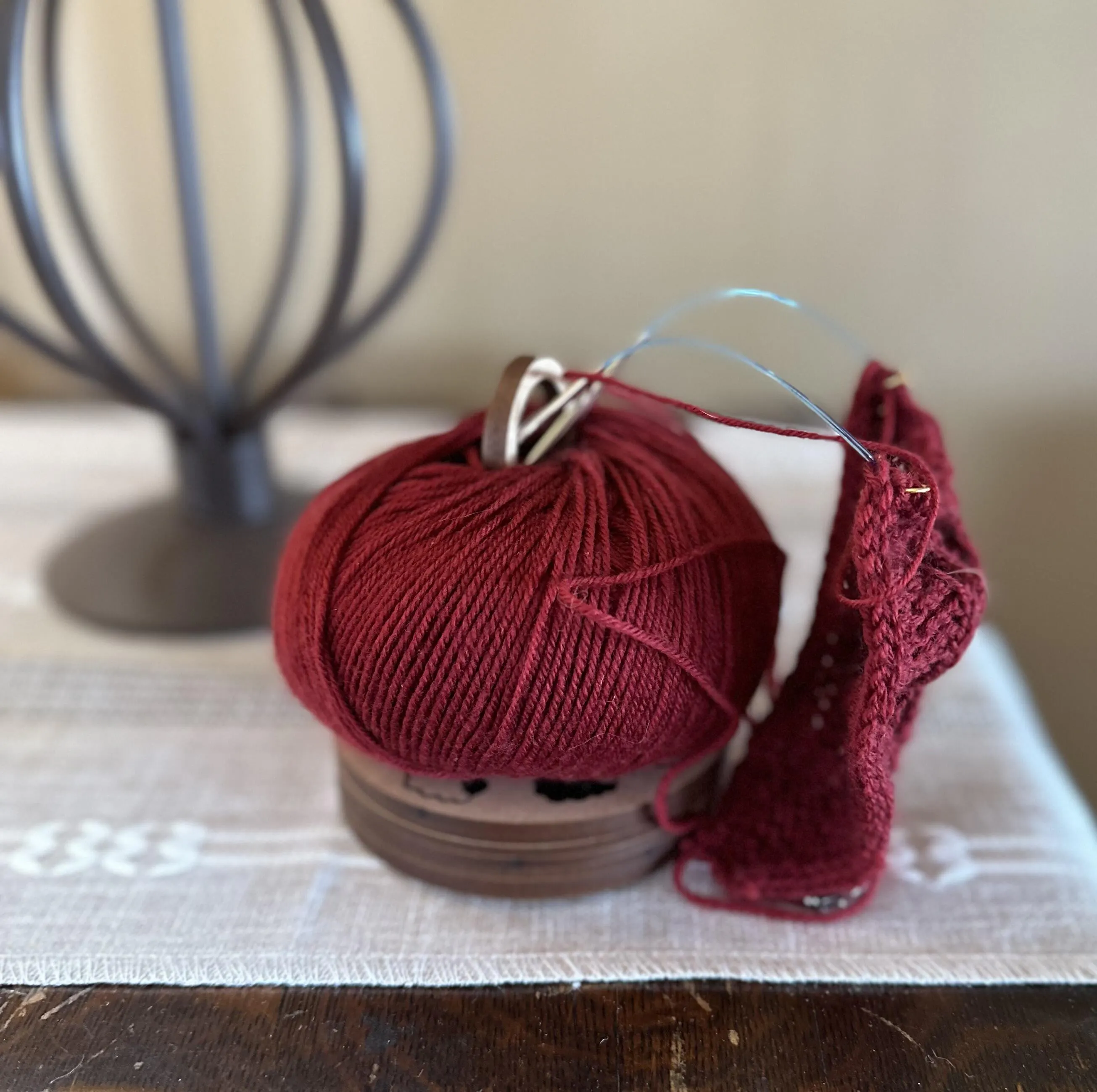 PRE-ORDER - Yarn To Go Carousel (no wrist strap) - Shipping in 30 days ...