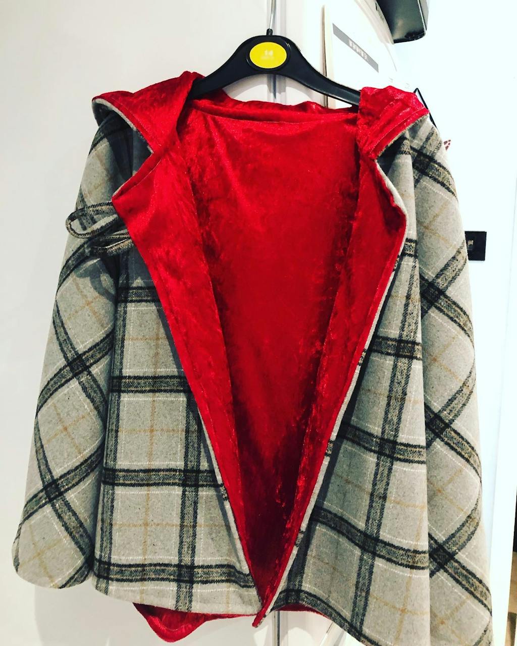 Traveller Cape - Adults - gender neutral + reversible – Twig + Tale