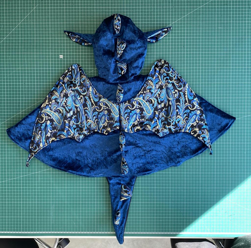 Traveller Cape - Child ~ gender neutral + reversible – Twig + Tale