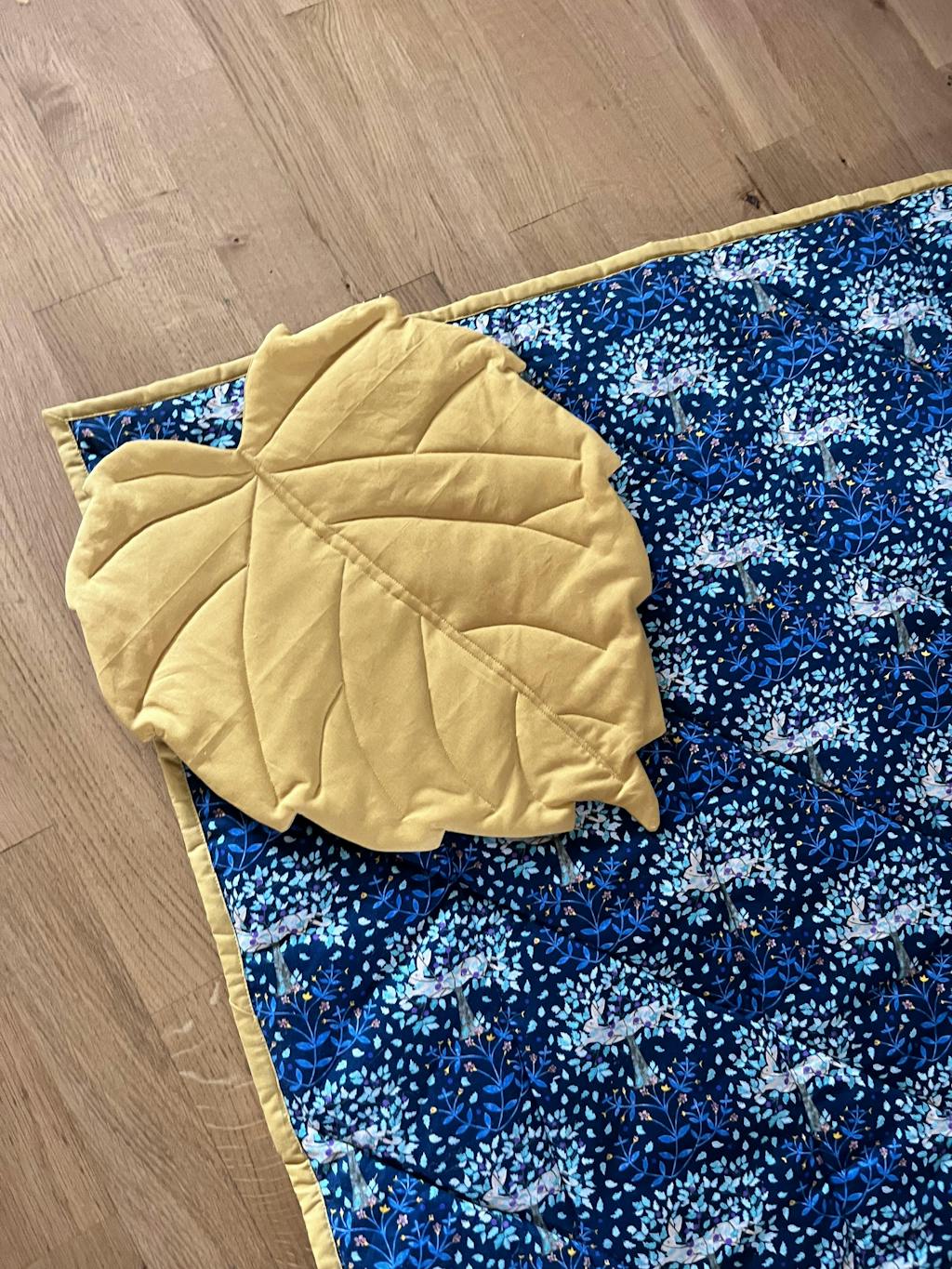 North American Leaf Blankets Sewing Patterns ~ 5 leaf shapes in larger – Twig + Tale