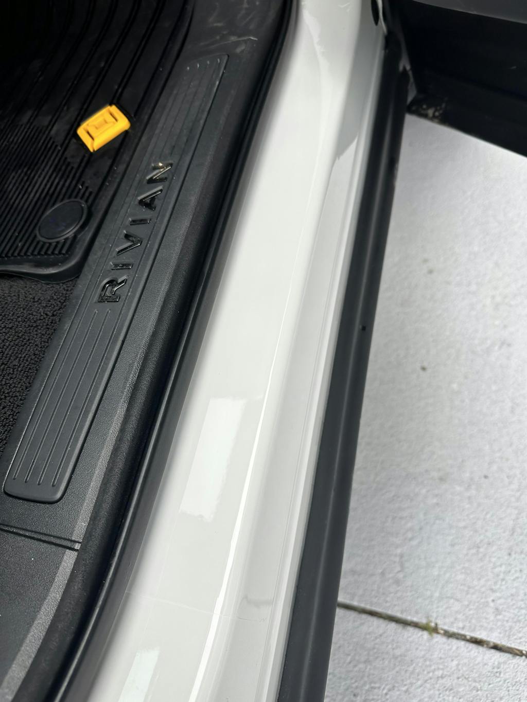 Headlights Smoke Tint PPF for Rivian R1T & R1S 2021-2026 - 8mil – TWRAPS