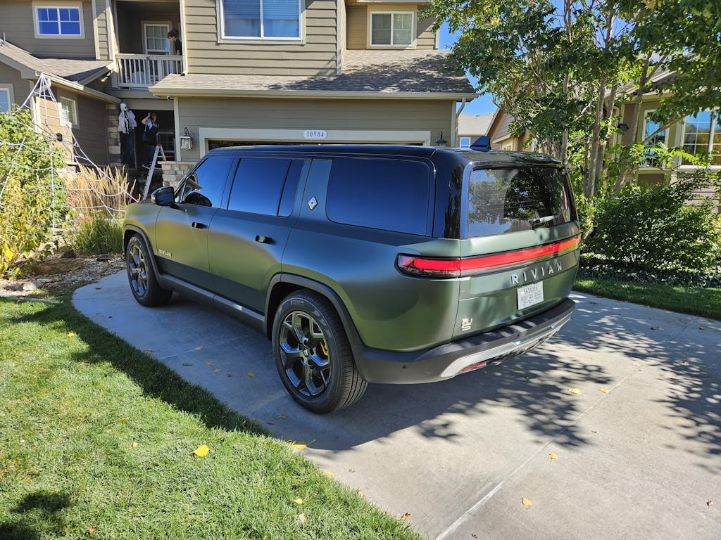 Chrome Delete Blackout Wrap Kit | for Rivian R1S 2022-2026 – TWRAPS