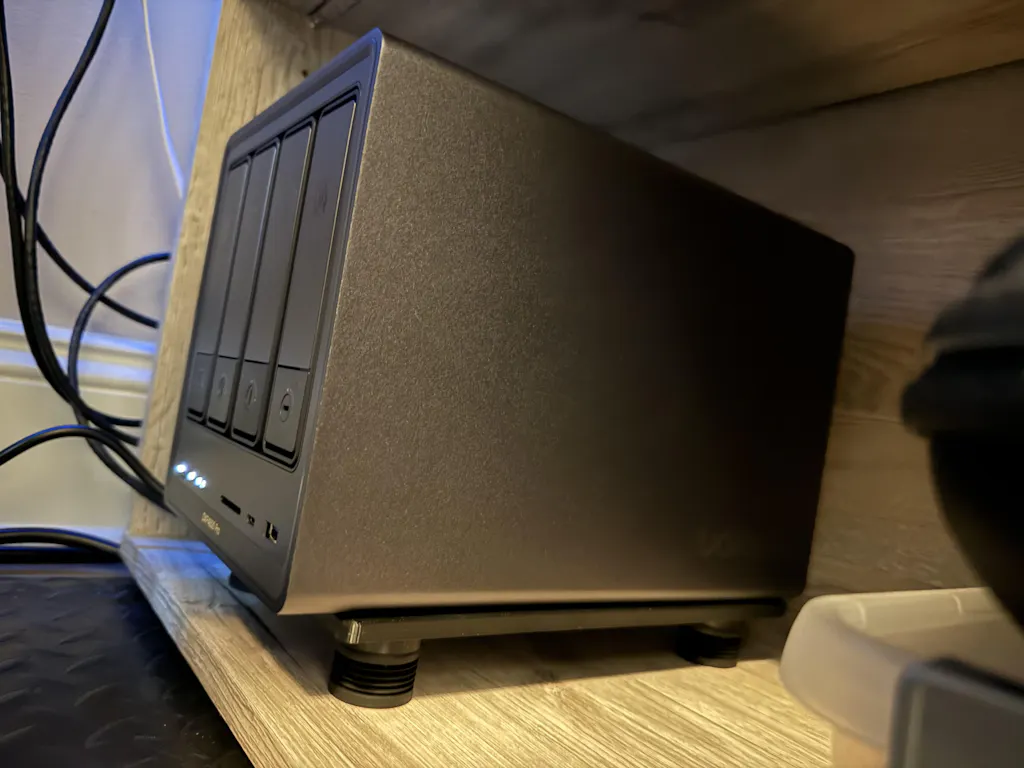 UGREEN NASync DXP4800 Pro | 4-Bay NAS | Up to 144TB – UGREEN NAS US