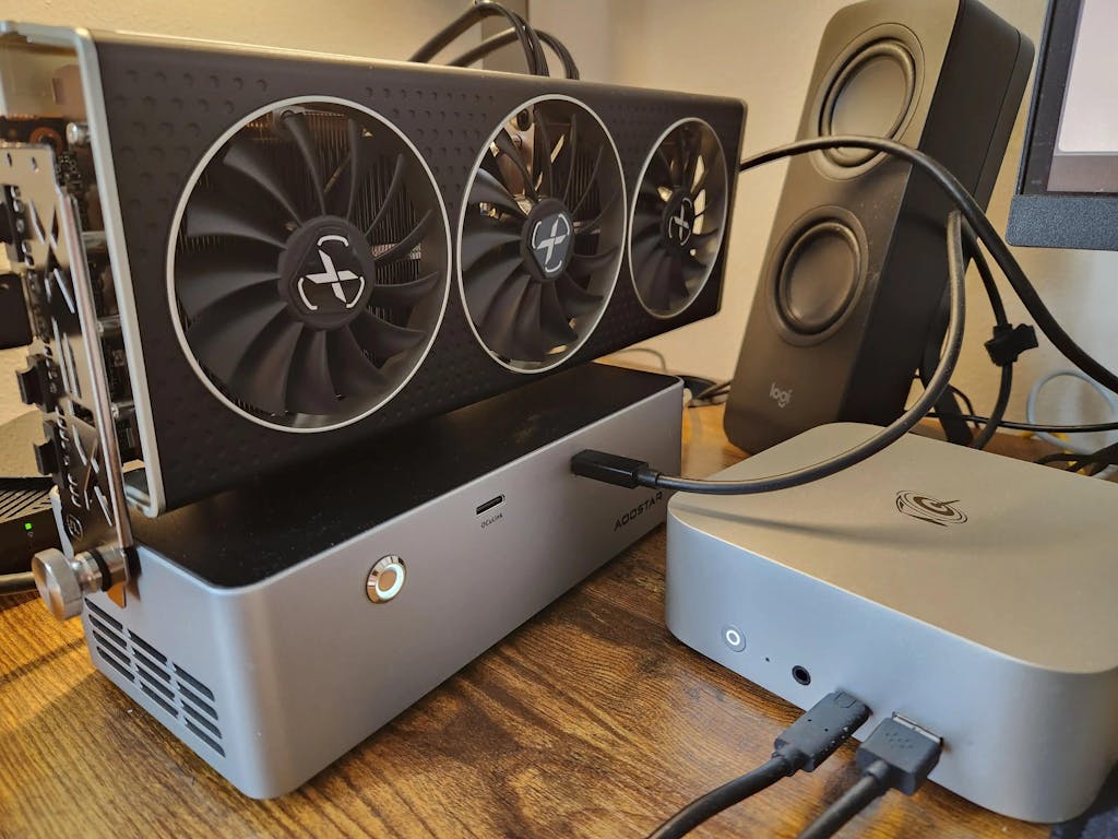 AOOSTAR AG02 eGPU Dock Portable eGPU with Oculink Port/USB4 - WhatGeek