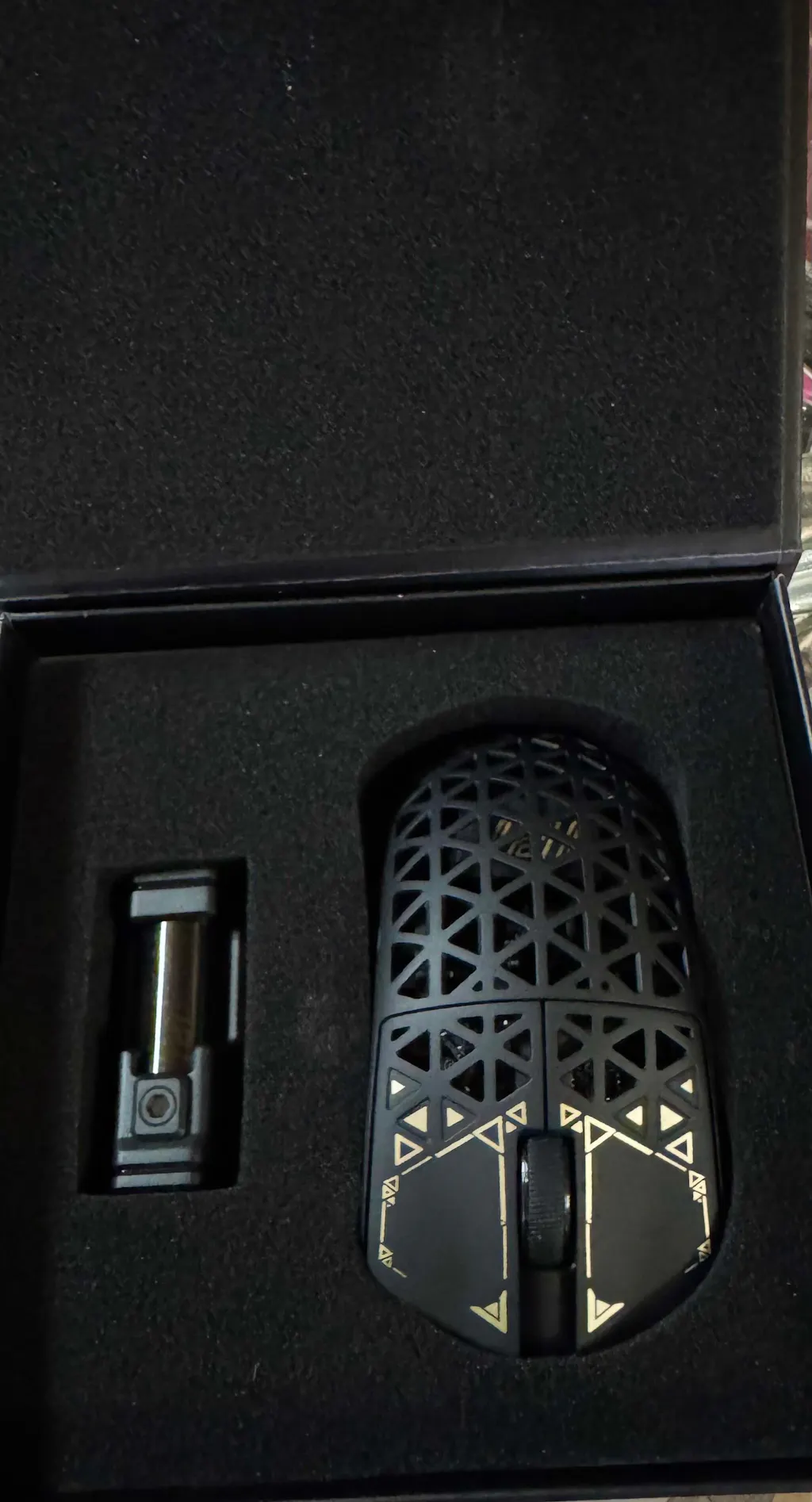 IPI Float 8K Karbon Fiber Wireless Mouse