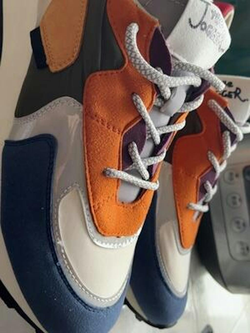 Lightweight Colorblock Fashion Running Sneaker