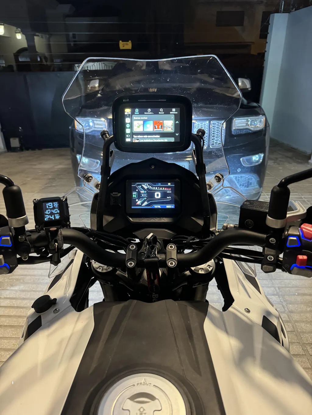 Benelli TRK502 screen upgrade TFT – Uncle Wang's shop