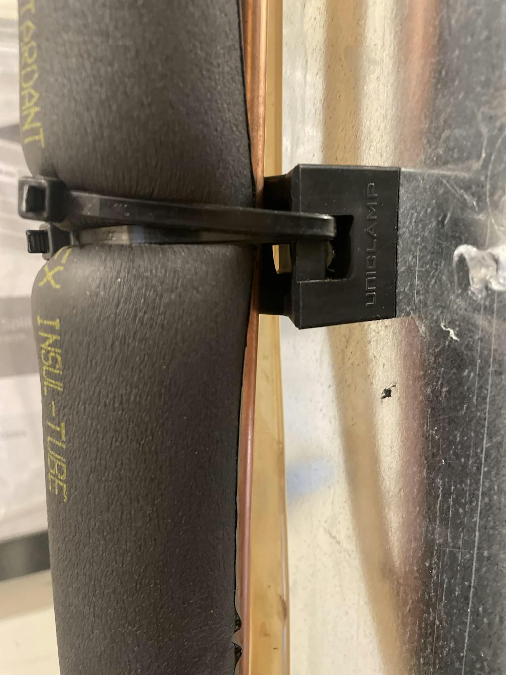 V-BAT™ PIPE CLAMP - Uniclamp USA