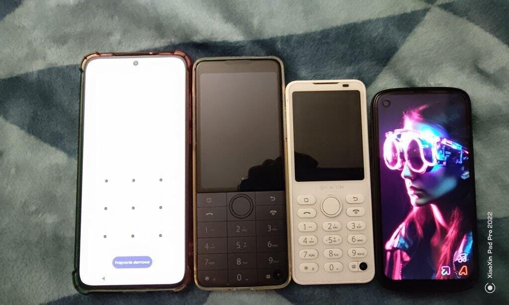 Unihertz Jelly Max - The Smallest 5G Smartphone