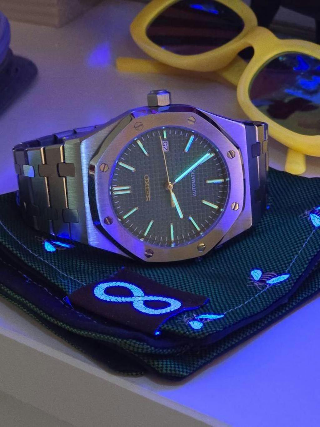 Seiko Mod - 41mm Royal Oak Automatic Green Dial – Uniq Watch Mods