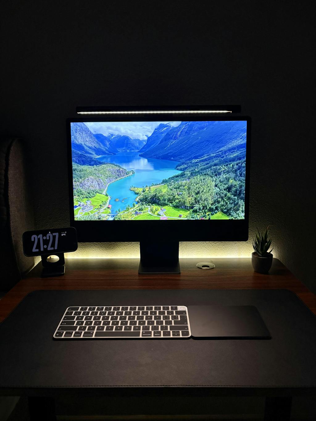 Sage Green iMac Skin - Uniqfind