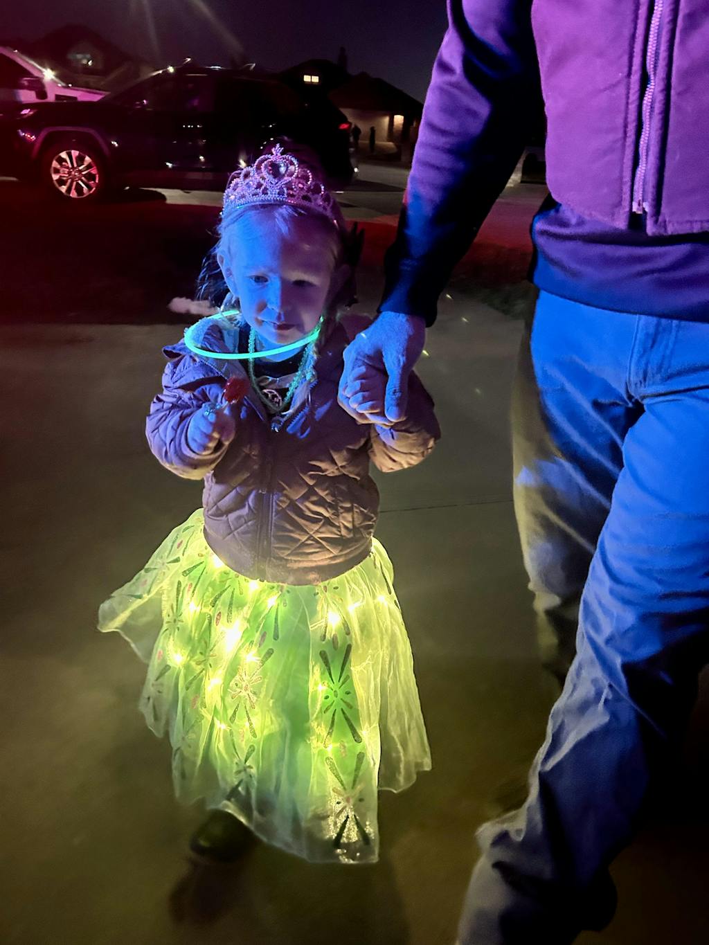 Glowing Anna Costume For Girls Illuminate Your Frozen Look - Uporpor