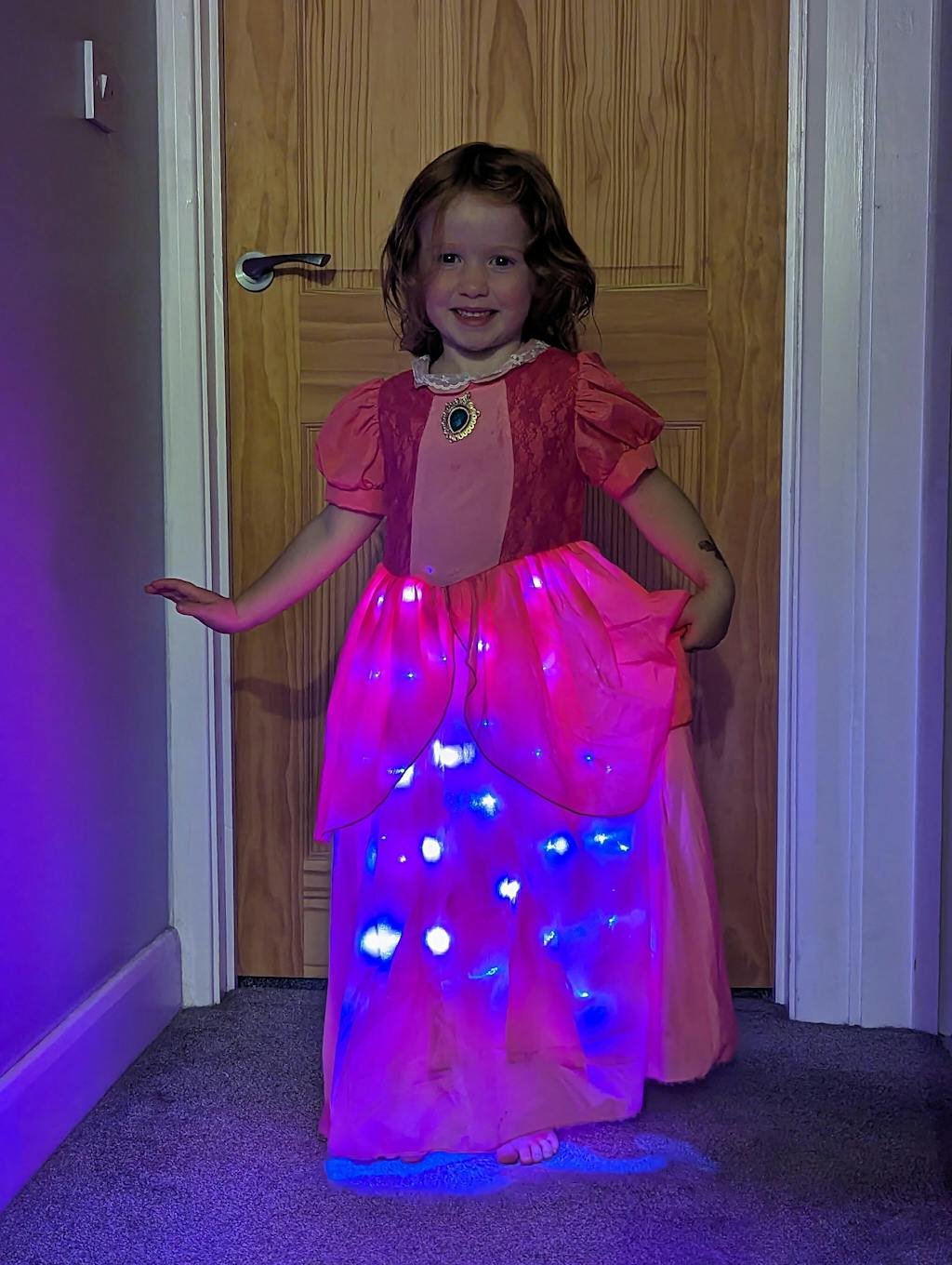 Light Up Princess Peach Costume For Girl
