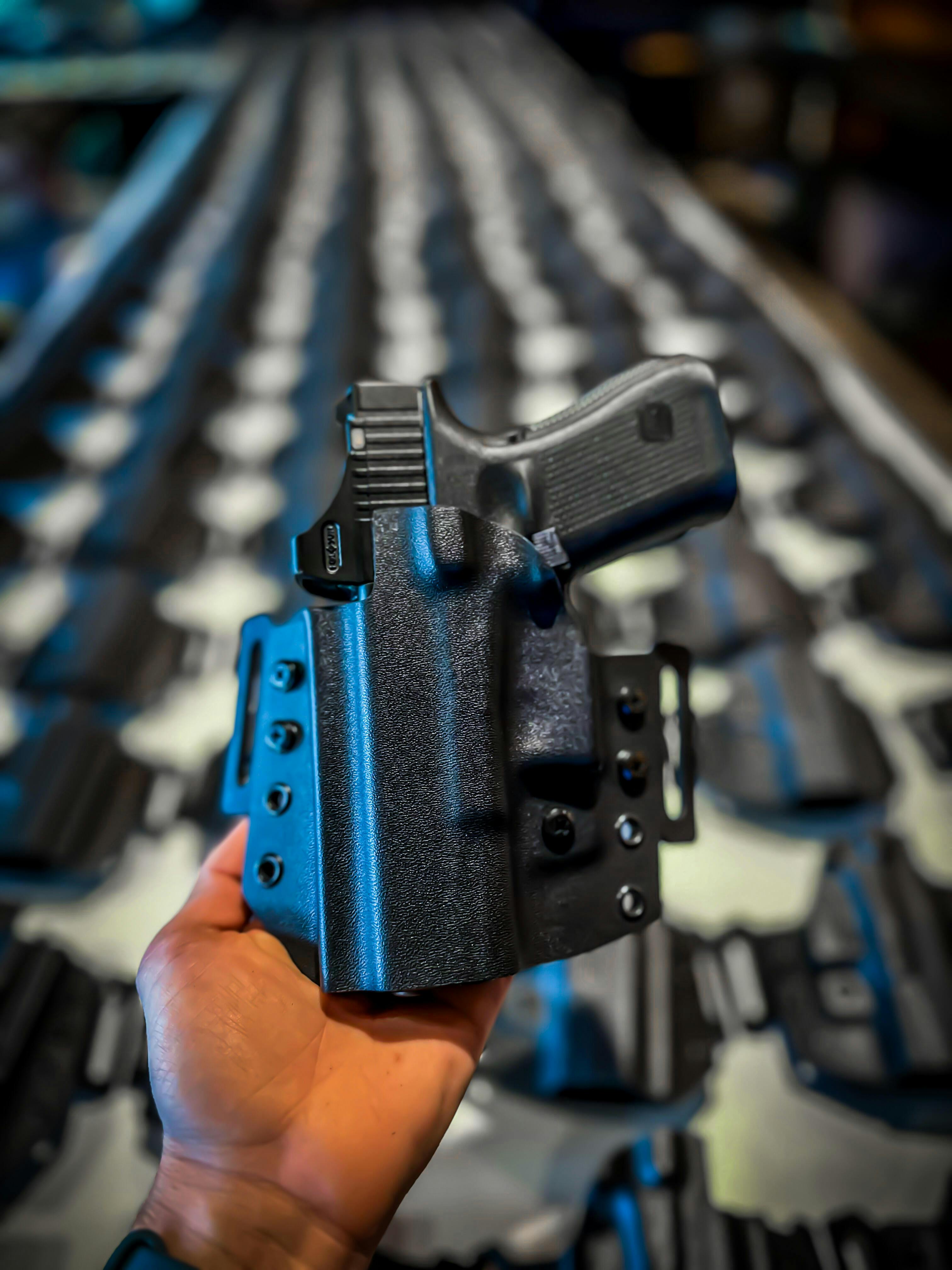 Fall Special OWB CC Holster – Upper Hand Holsters