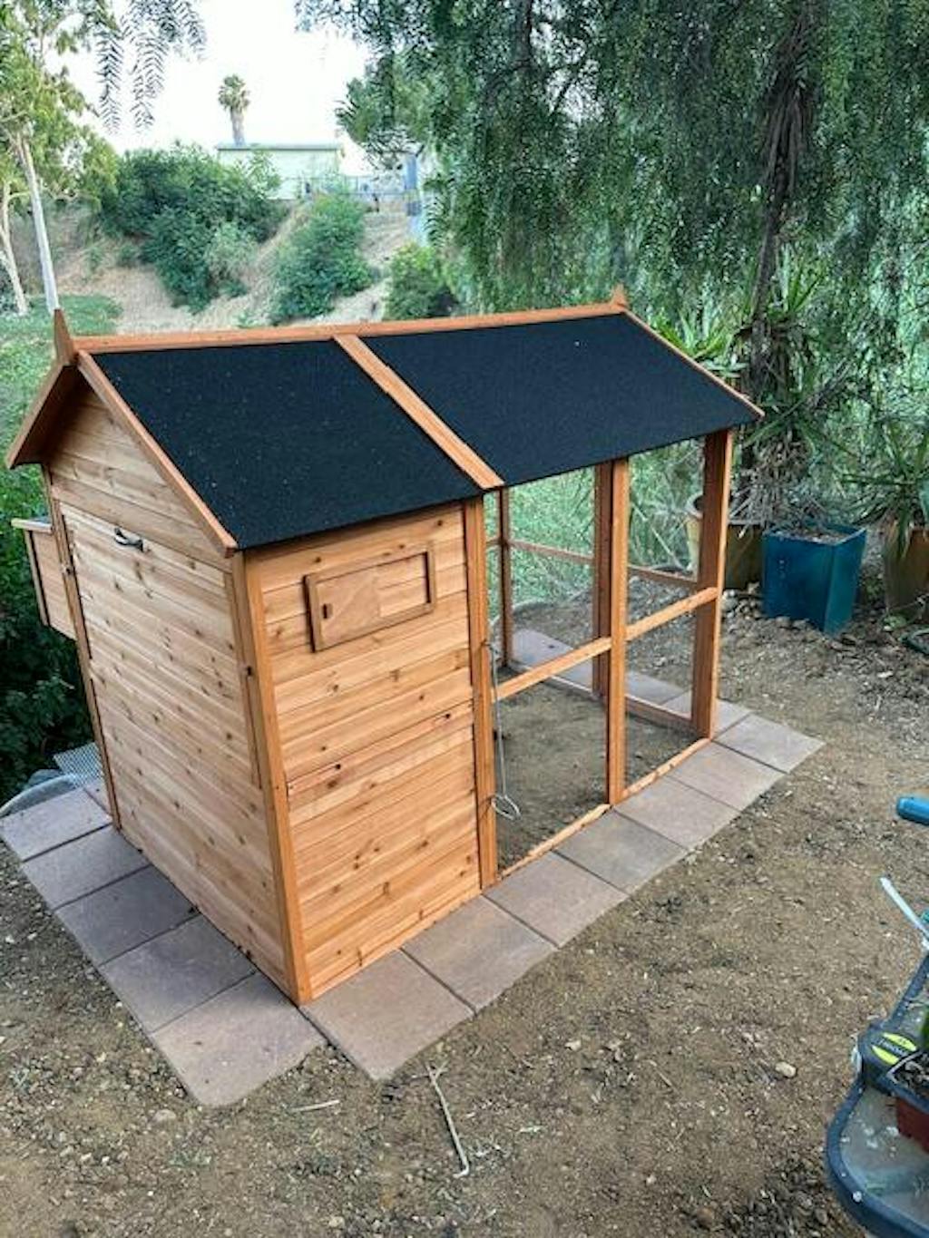 NEW FarmHouse Coop. In-Stock Barn Red Stain on sale – Urban Northern Coops