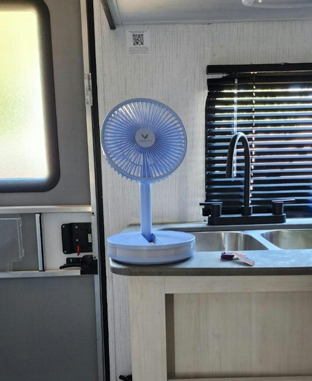 Venty Fan Rechargeable & Portable Fan - 48-Hour Battery Life – V E N T Y