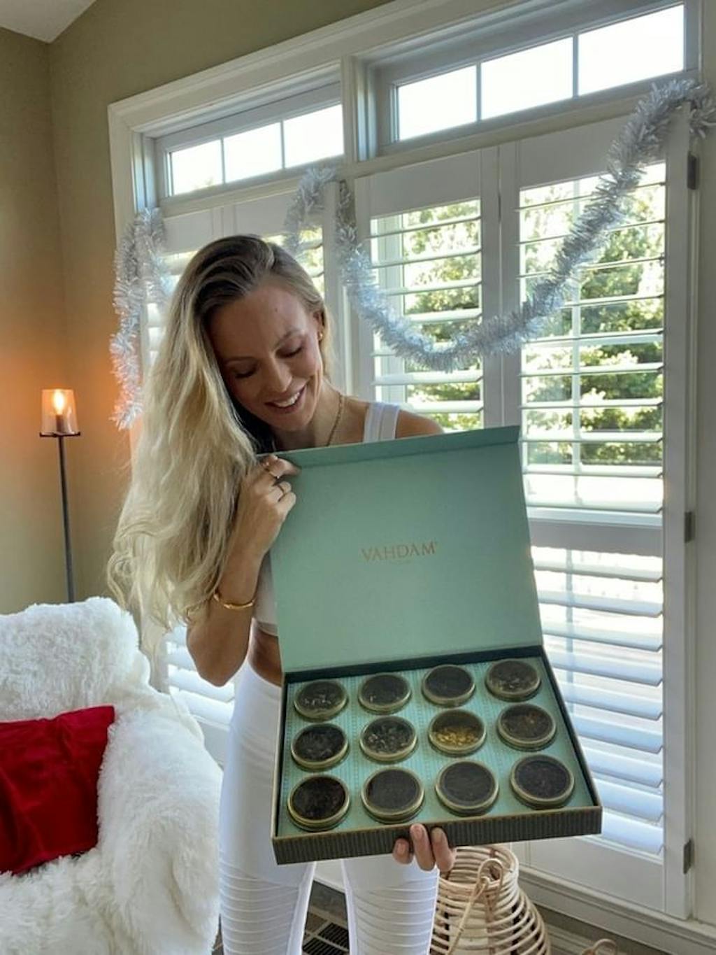 Bloom Tea Gift Set - 12 Tin Caddy - VAHDAM® Global