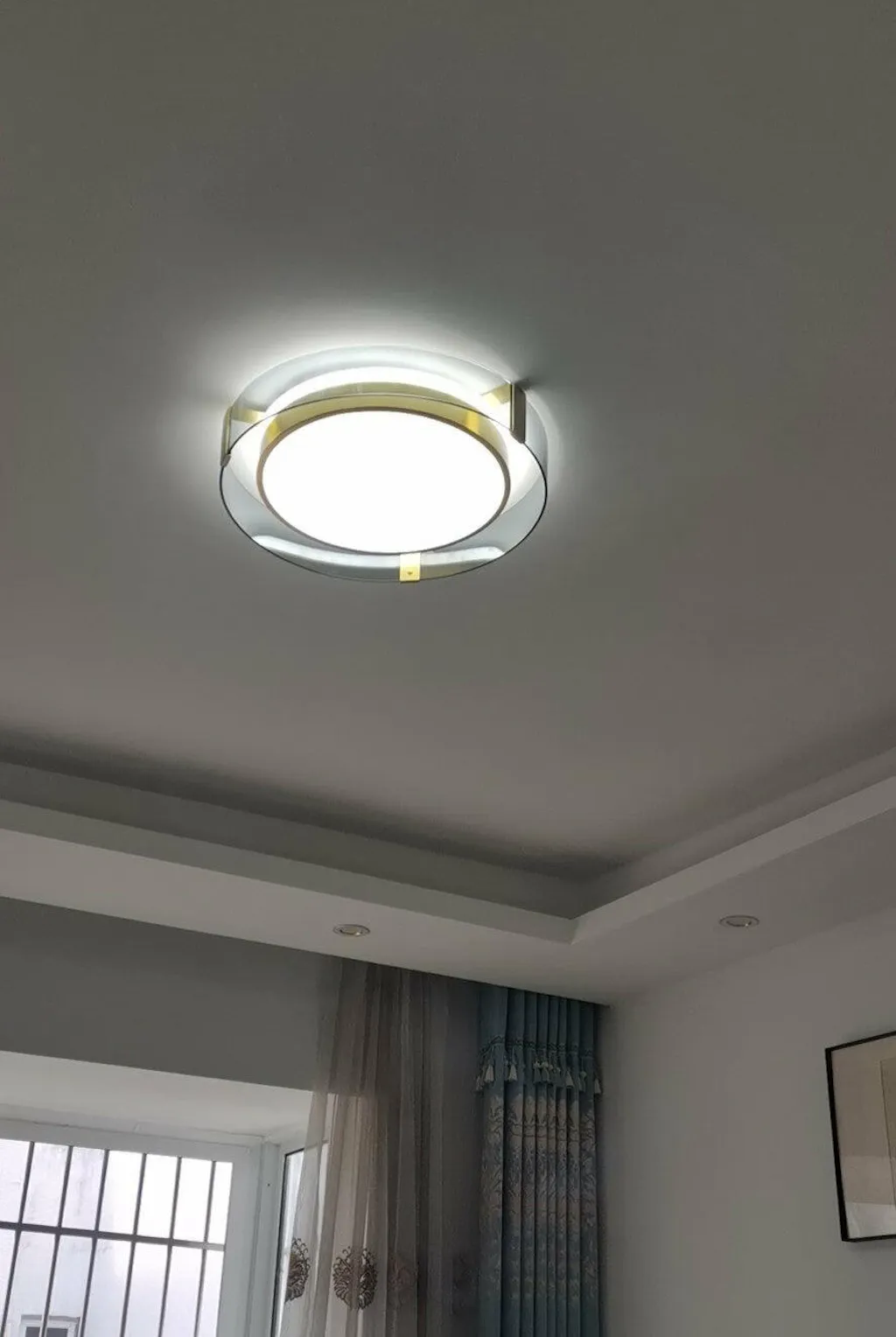 Round Low Profile Ceiling Light – Vakkerlight