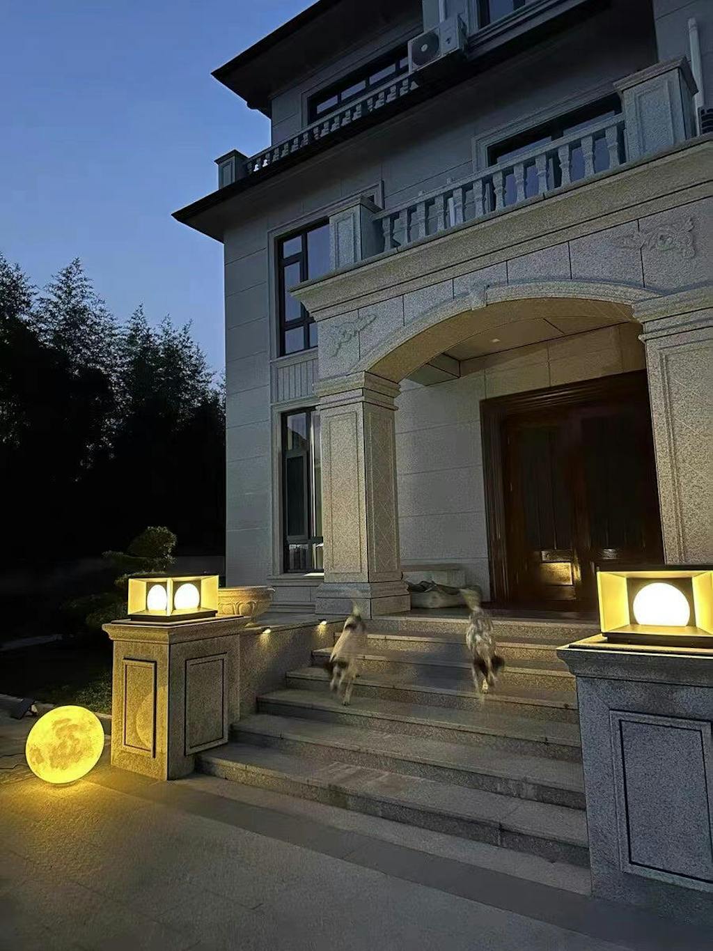 Eclipse Cube Outdoor Post Light – Vakkerlight