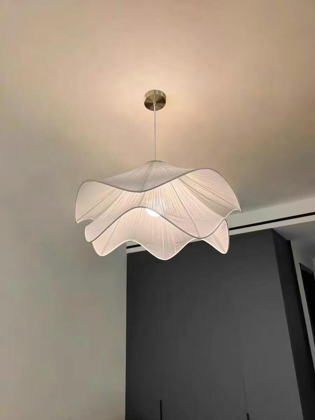 Ethereal Bloom Pendant Light – Vakkerlight