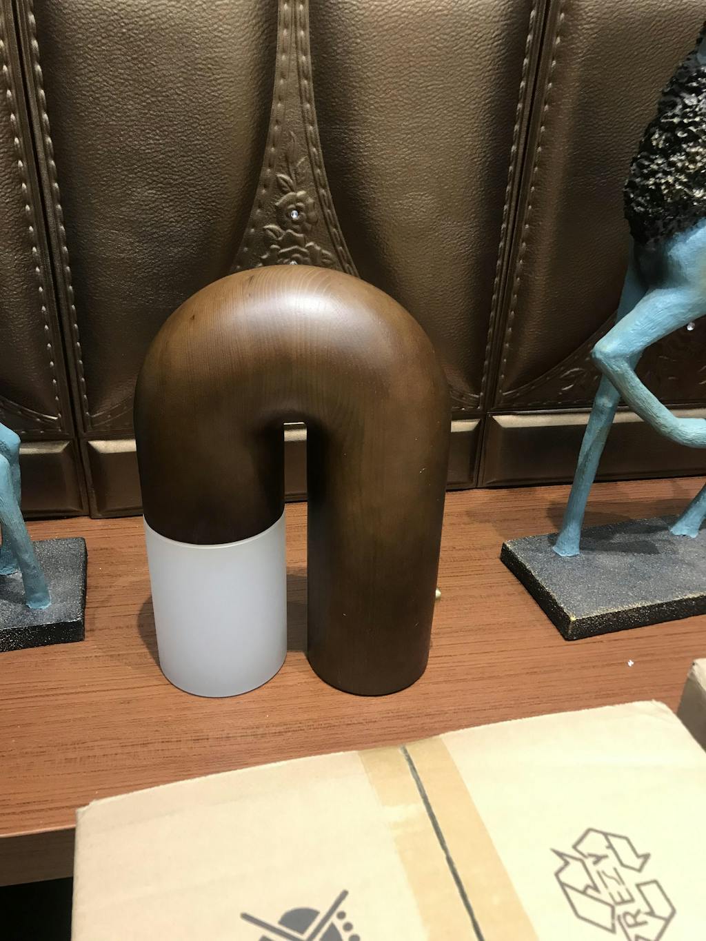 U Shaped Door Table Lamp – Vakkerlight