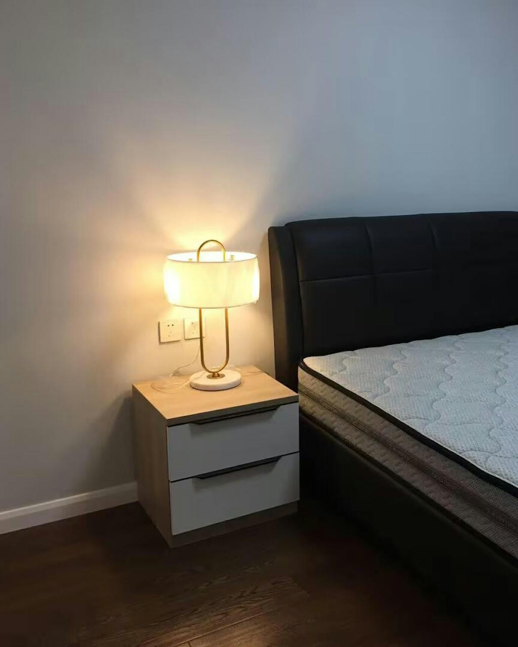 Warner Table Lamp – Vakkerlight