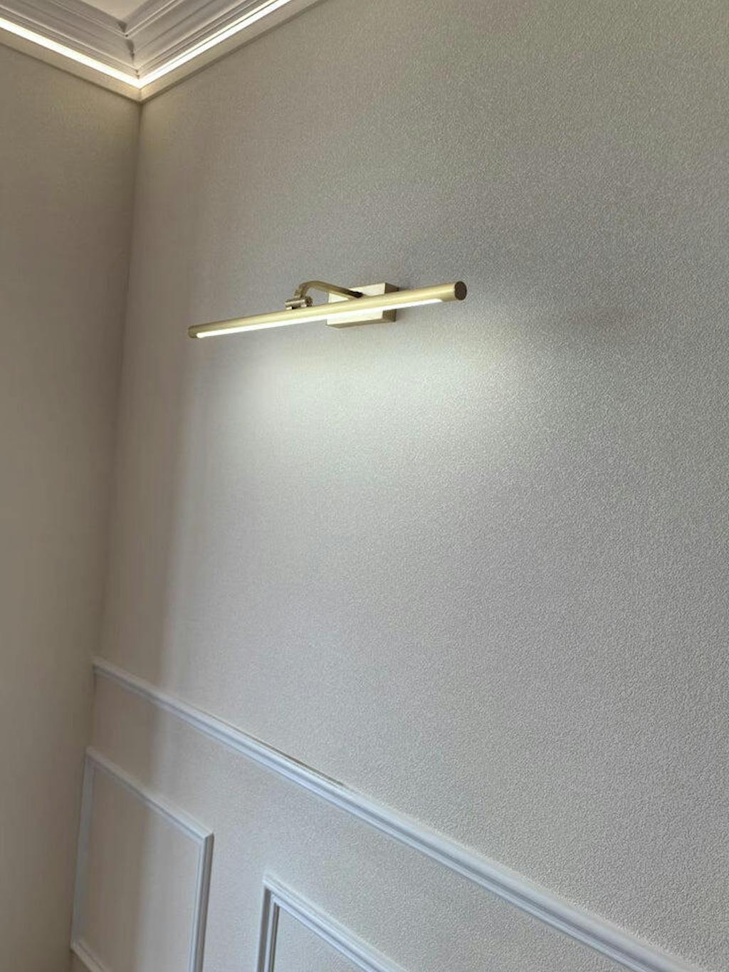 Walnut Color Linear LED Wall Light – Vakkerlight