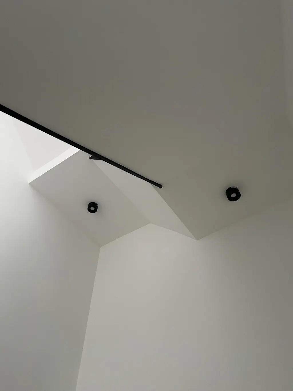 Modern Ember Recessed LED Downlight – Vakkerlight