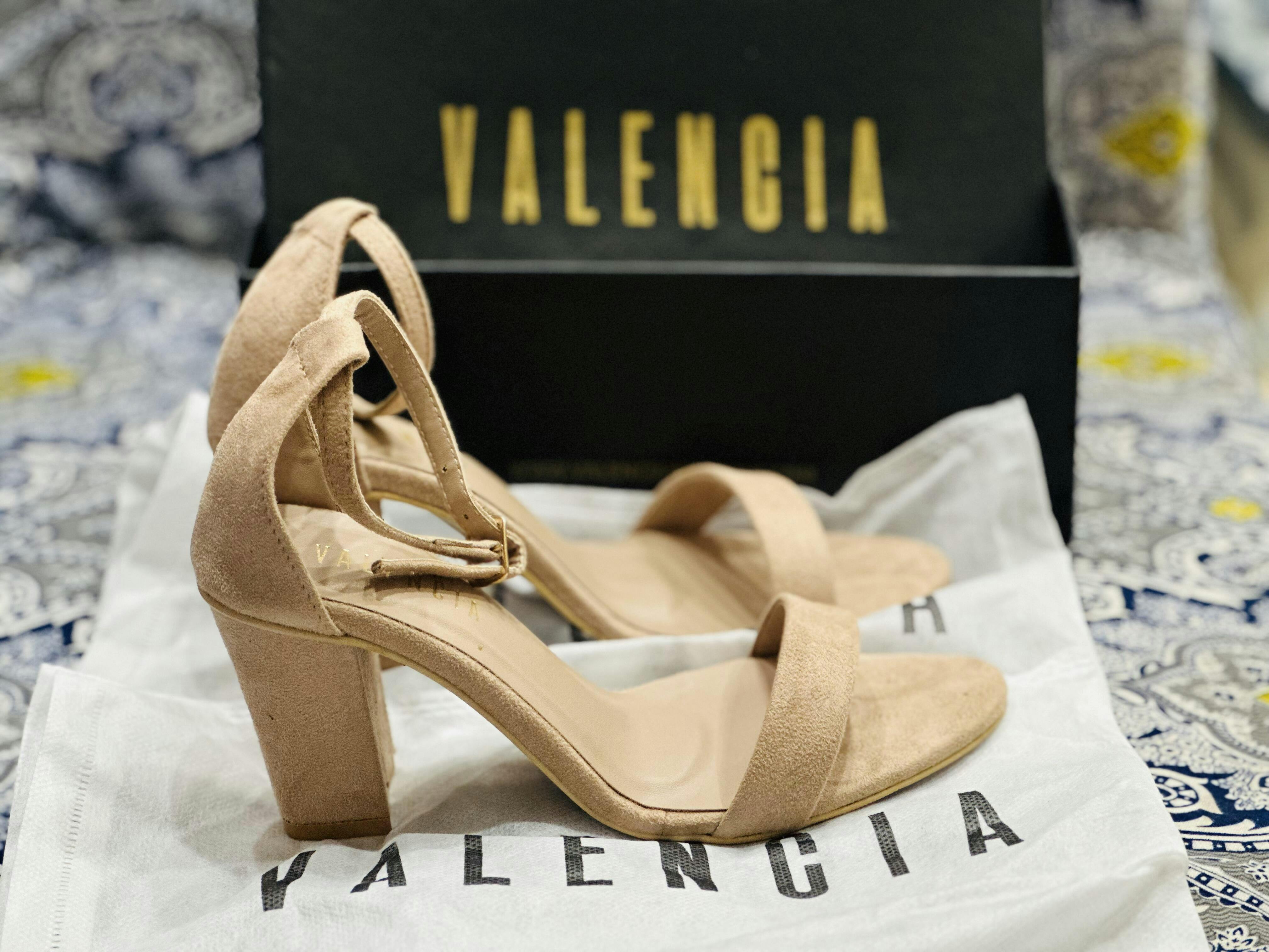 Diva Ankle Strap Heel – Valencia Pakistan