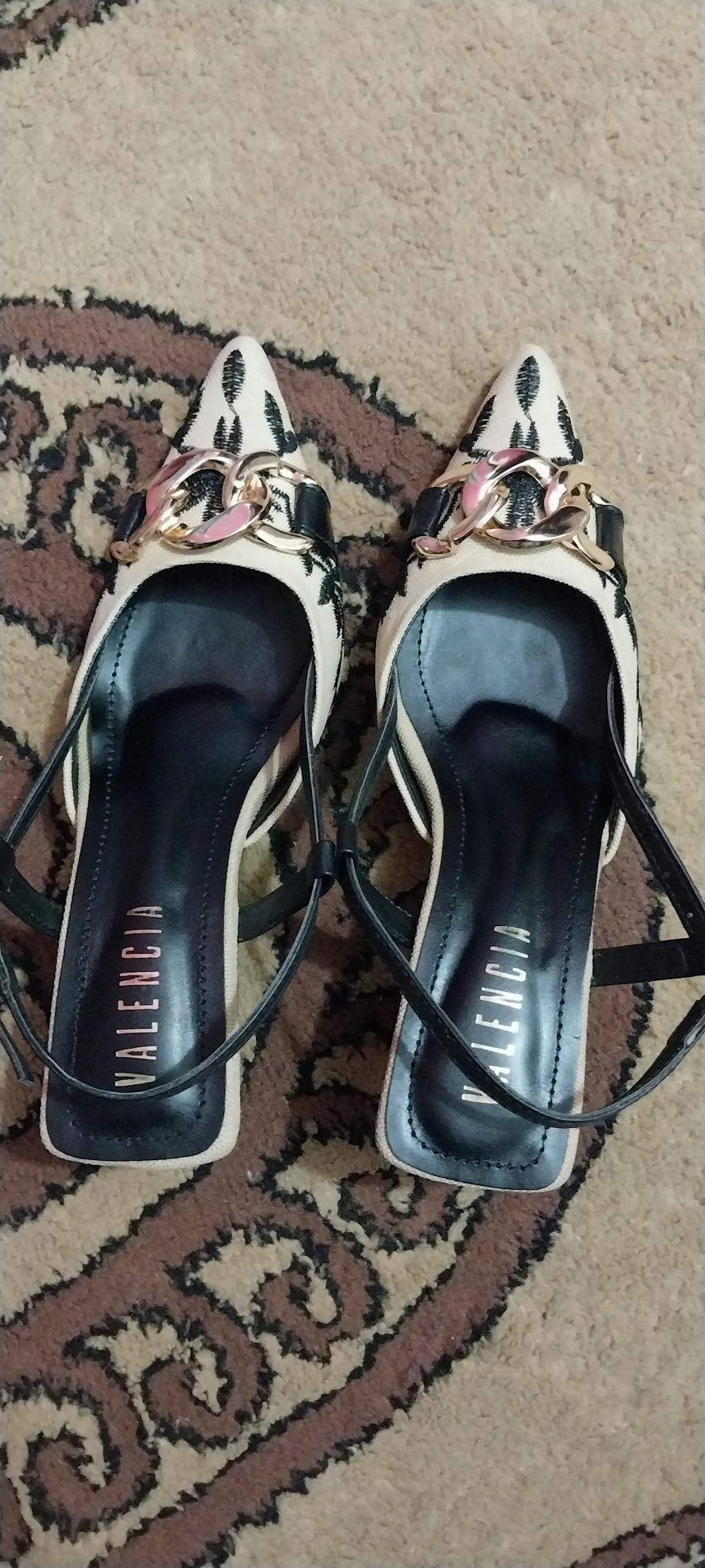 Heels – Valencia Pakistan