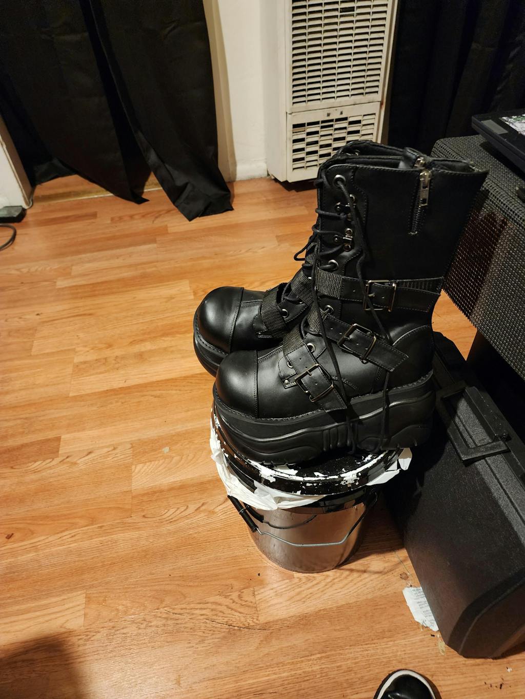 Spaced Out Platform Boots [BOXER-230-BVL] – VampireFreaks