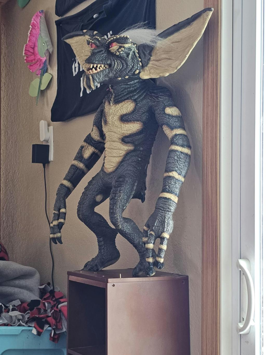 [Stripe] Evil Gremlin 28" Movie Replica Puppet Prop – VampireFreaks