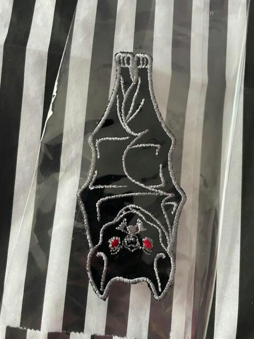 Hanging Bat Patch – VampireFreaks