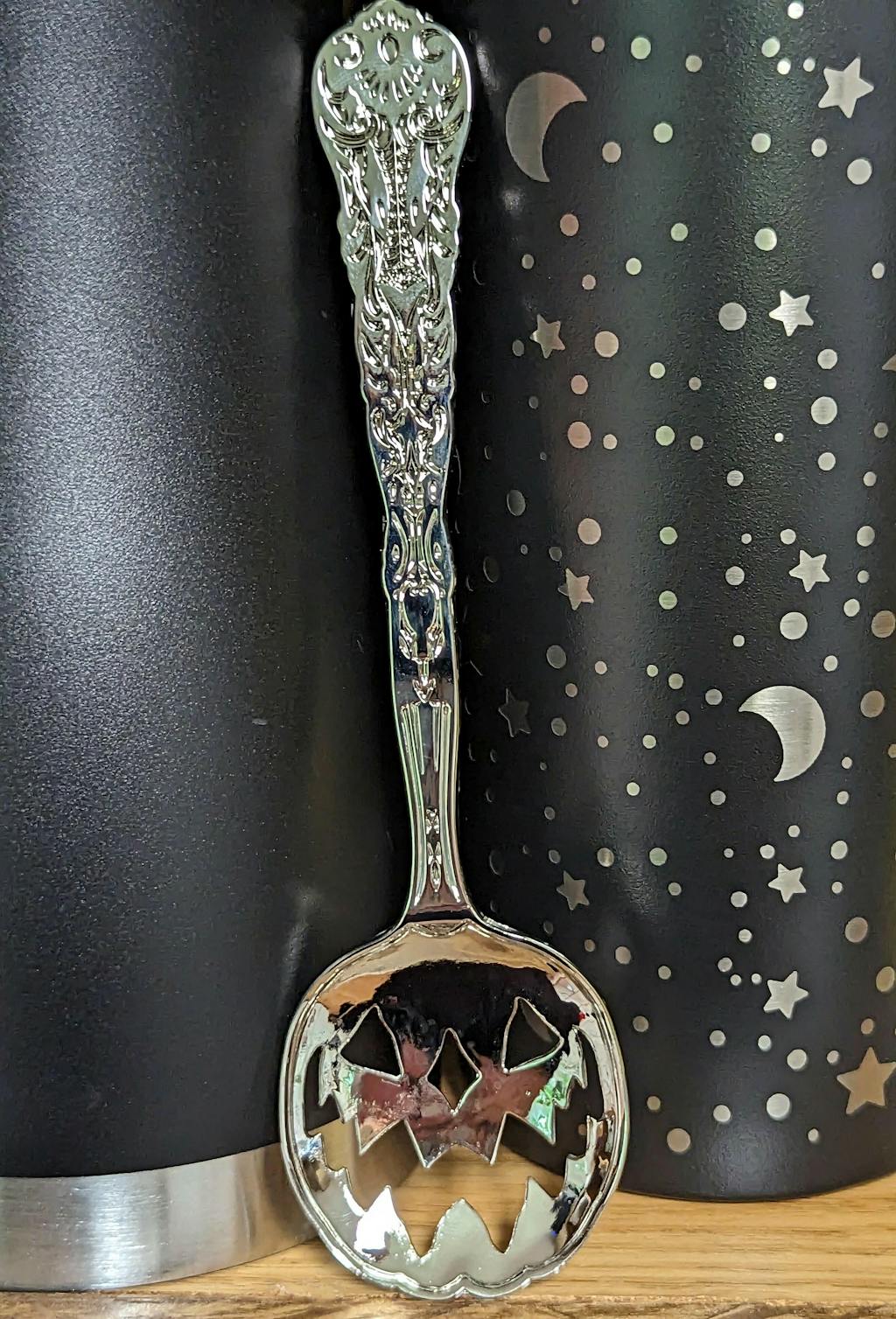 Haunted Hallows Tea Spoon Set of 2 – VampireFreaks