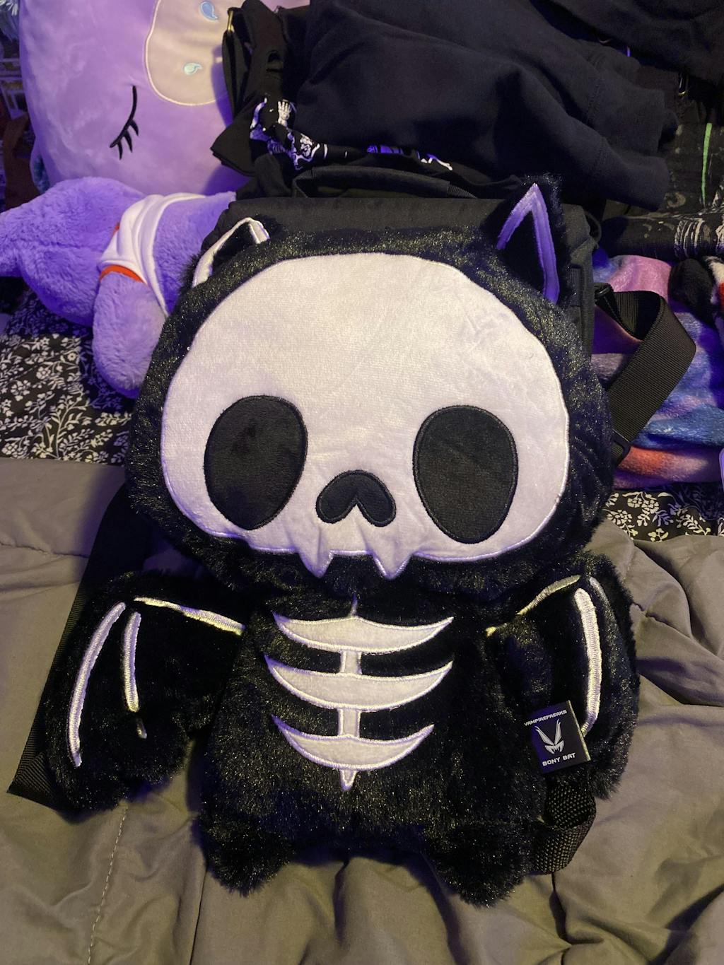 Bony Bat Plush Backpack – VampireFreaks