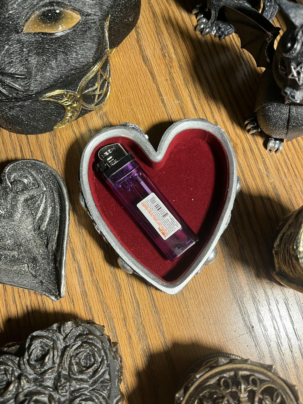 Caged Heart Box – VampireFreaks