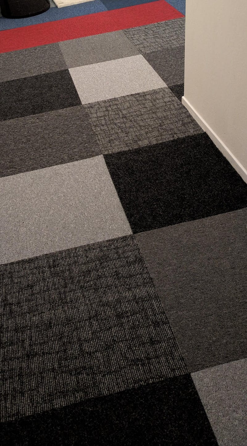 Heugaveld en Heuga tapijttegels | Van Heugten