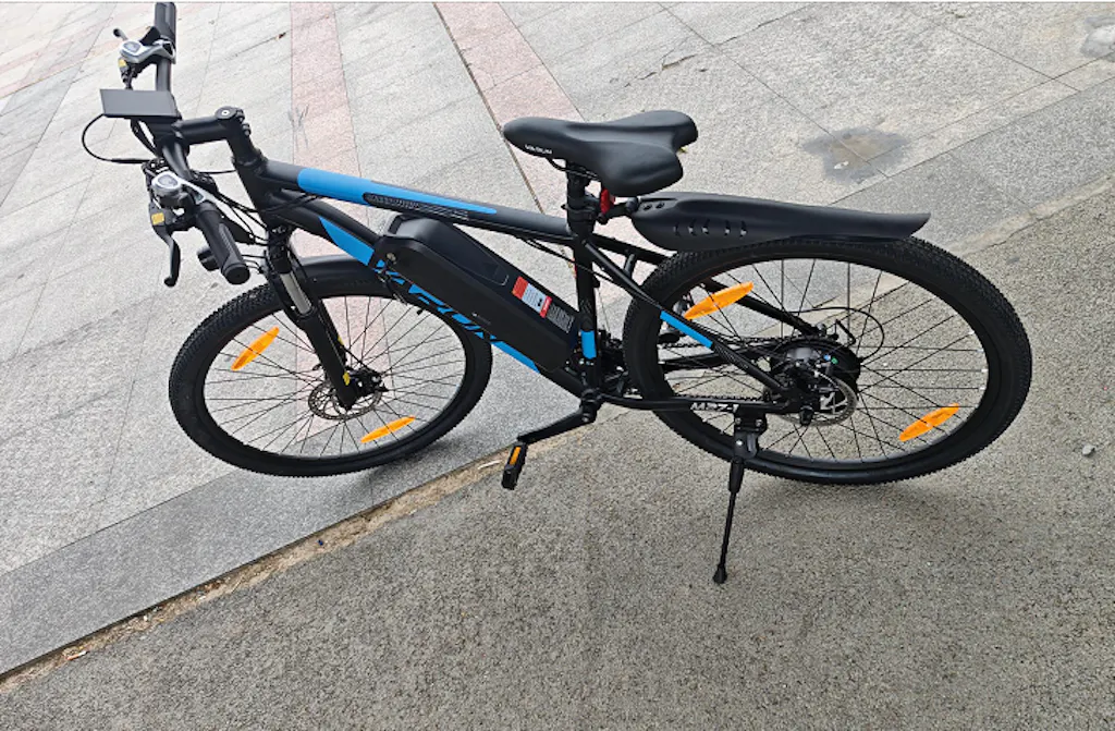 VARUN M27-1—Ideal for All-Terrain Use, Shimano 21-Speed with 27" Tires ...