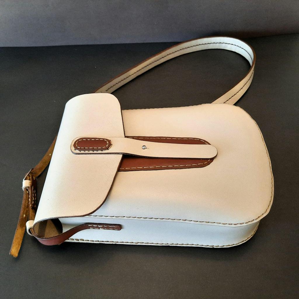 Leather Satchel Pattern Oval Shaped, Free PDF Pattern & Tutorial ...