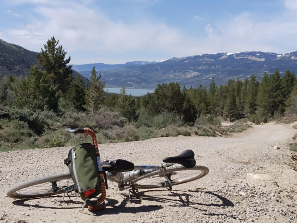 Biggish Bag – Velo Orange