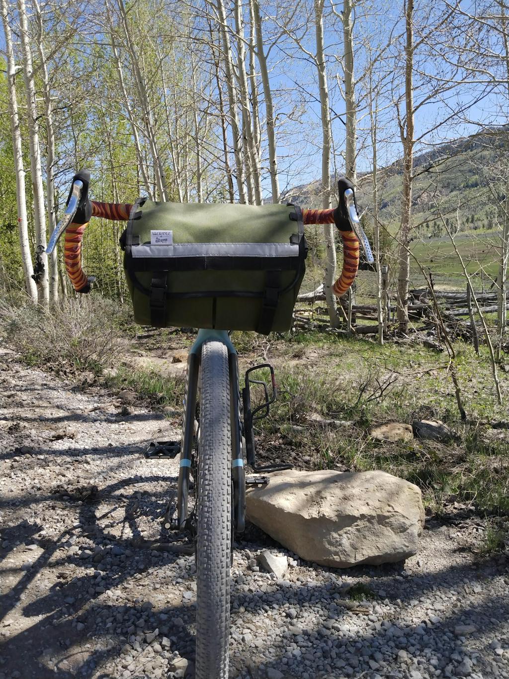 Biggish Bag – Velo Orange